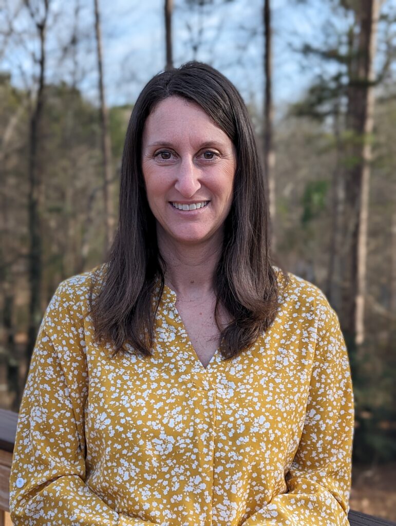 Amy Pitts – Northern Lights Santa Academy